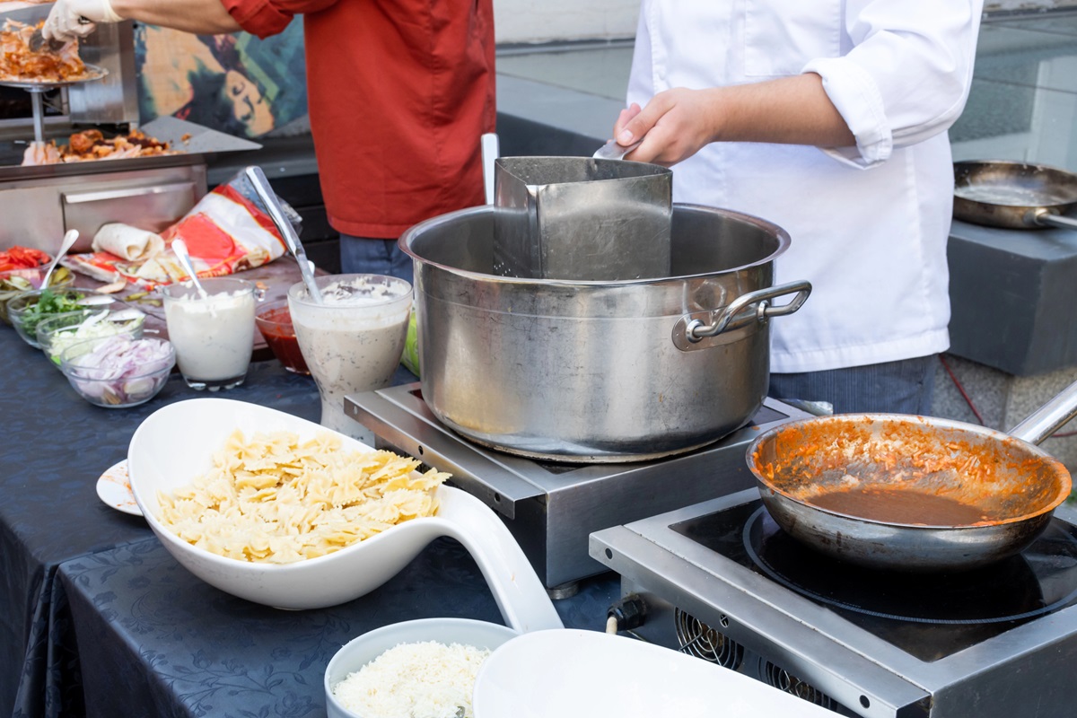 12 Interactive Food Stations To Make Your Wedding Or Corporate Event ...