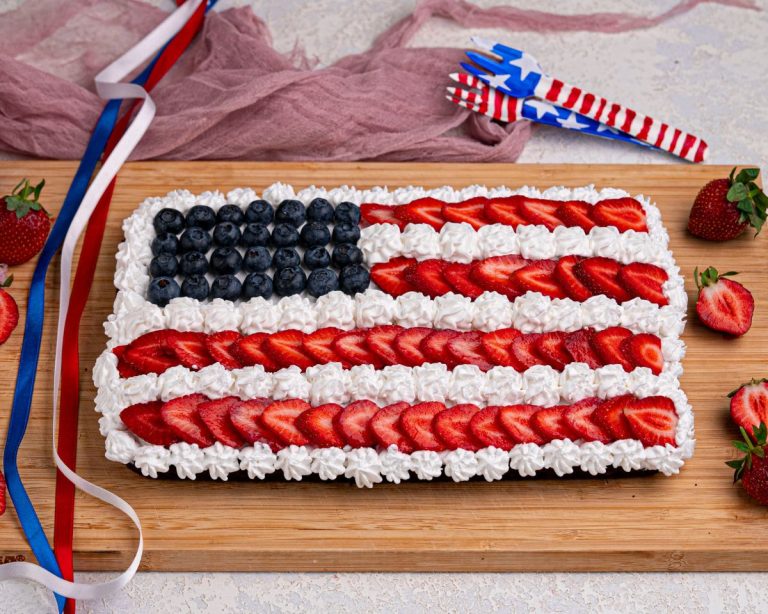 American Flag Cake - Yum and Yummer