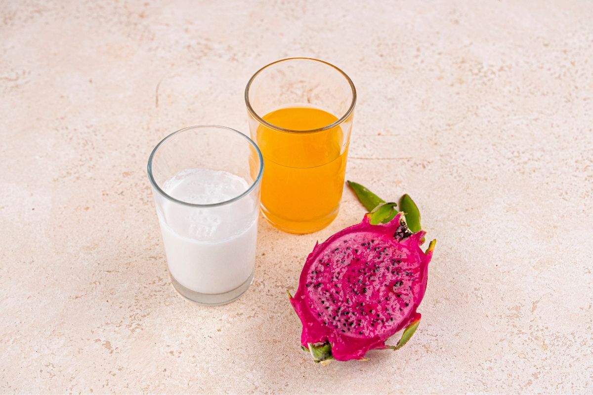 Starbucks Mango Dragonfruit Refresher Recipe - Yum and Yummer