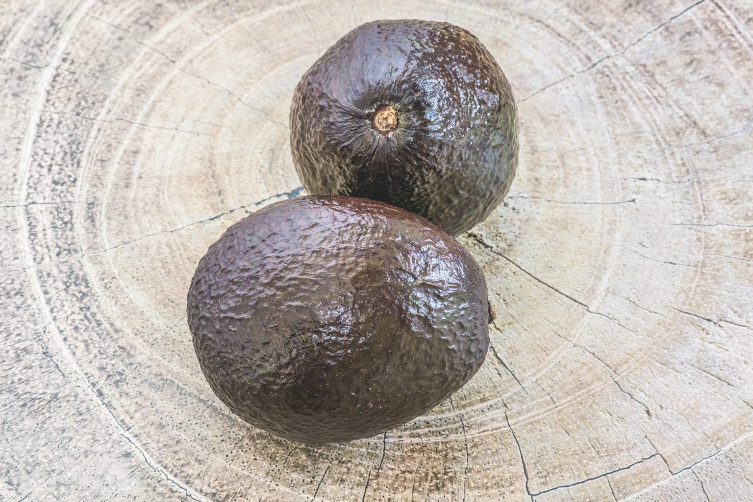 How To Ripen Avocados Quickly - Yum and Yummer