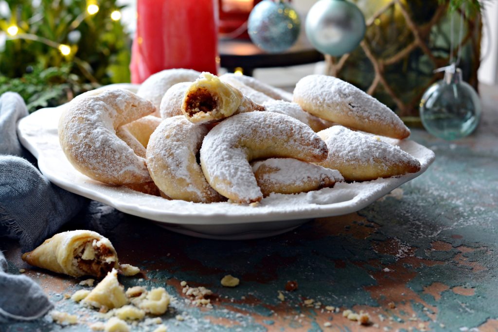 17 Easy Puff Pastry Desserts That Taste Great - Yum and Yummer