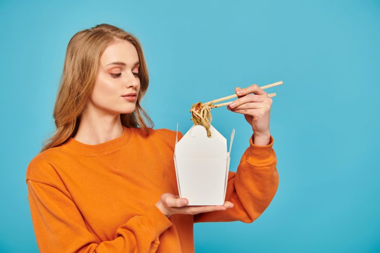 How To Use Chopsticks - Yum and Yummer